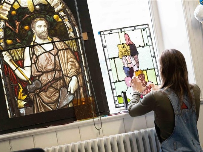 Design Crafts: Glass, Ceramics and Jewellery (Full-time) | University ...