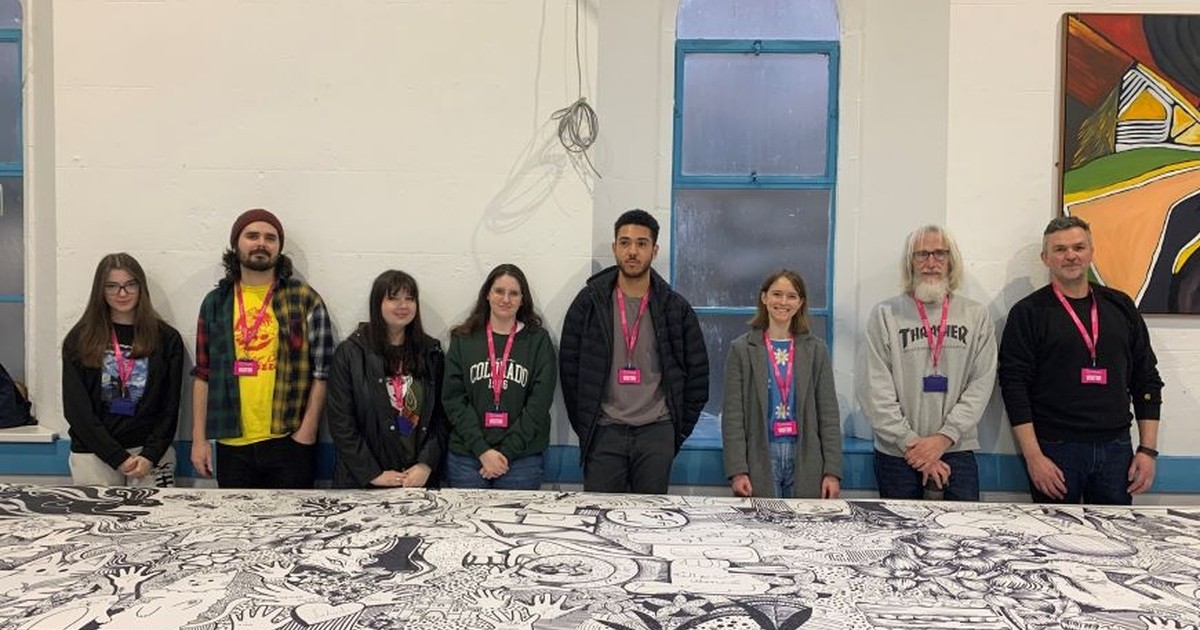 Refugees and students collaborate for mural drawing | University of ...