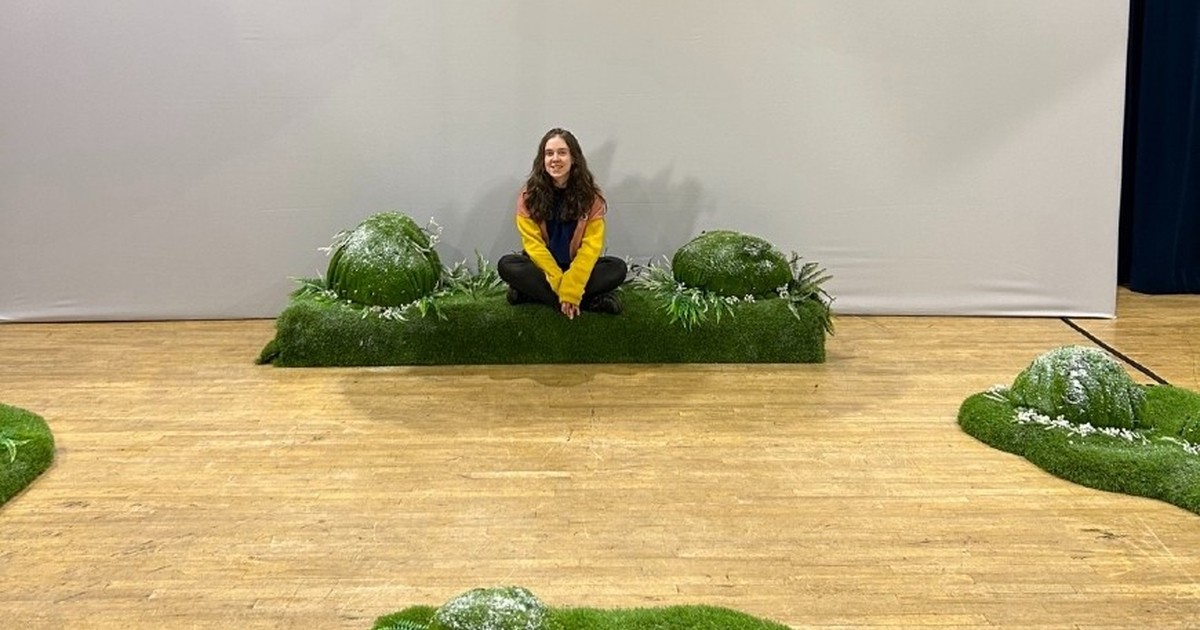 UWTSD graduate works backstage on Theatr Genedlaethol Cymru's show ...