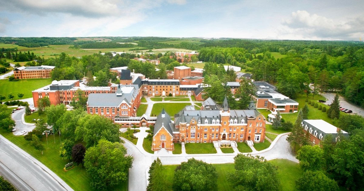 UWTSD and Bishop’s University sign Memorandum of Understanding ...