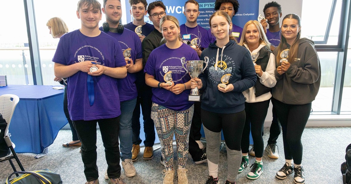 UWTSD Hosts a Public & Legal Service Challenge Day for Year 12 Students ...