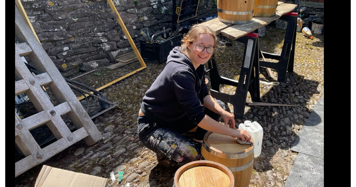 Set Design & Production Graduate Gains Invaluable Industry Experience ...